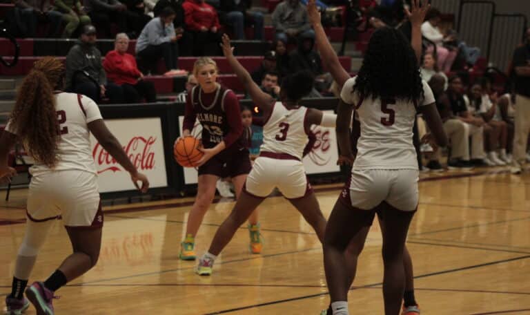 SEHS Girls' Basketball Moves Up To #6 In Class 6A, Wins Three Games In ...